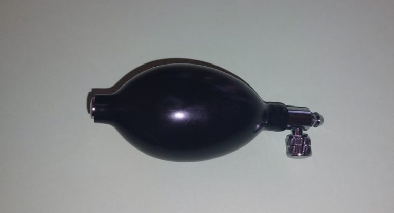 Bulb with Air Control Valve - Trinity Medical