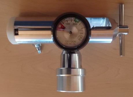 Oxygen (O₂) Regulator with Female Heyer - Trinity Medical